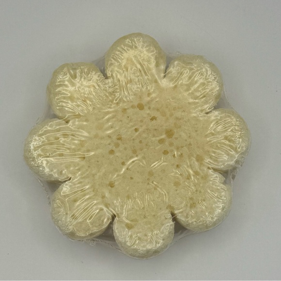 Spongelle | Bath & Body | Spongelle Apple Blossom Buffer | Poshmark